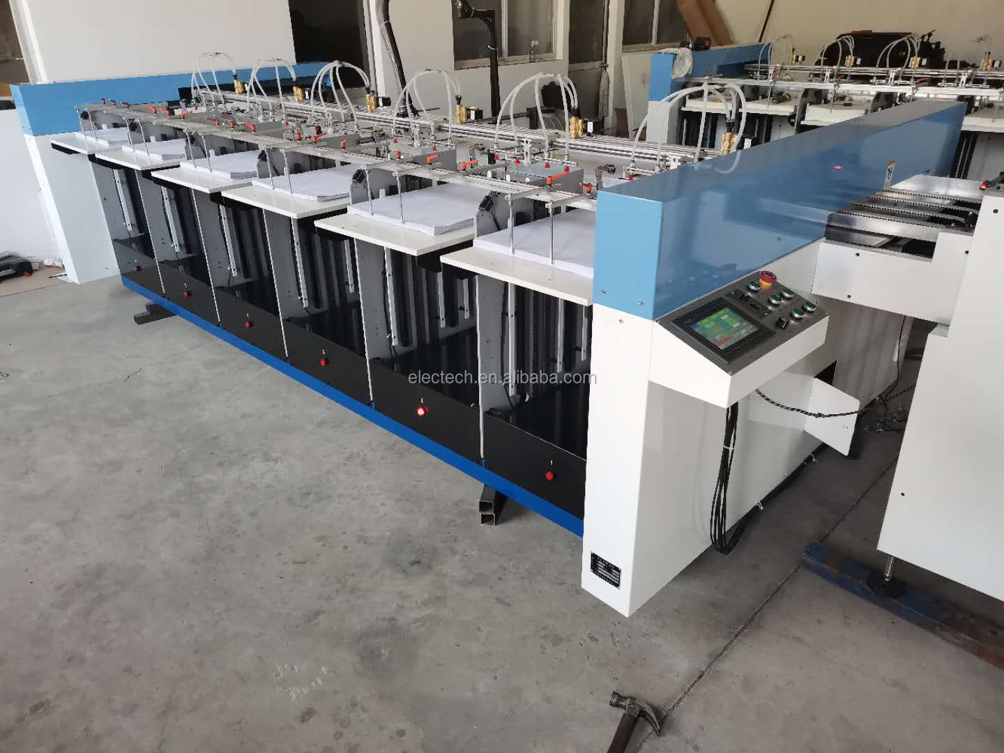 Automatic newspaper collator collating machine paper sorting machine ...